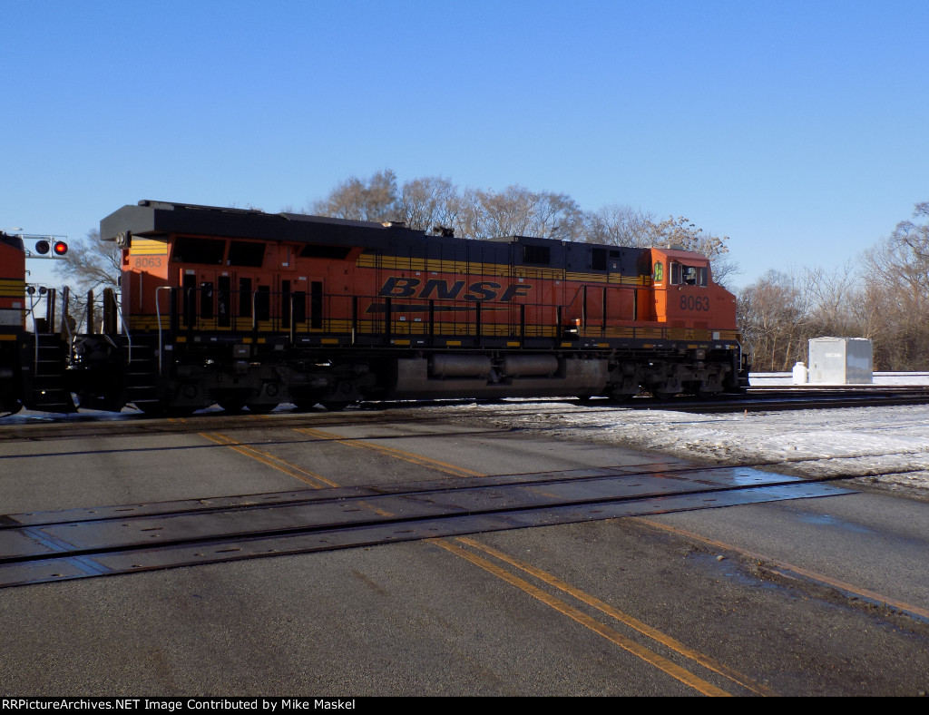 BNSF 8063